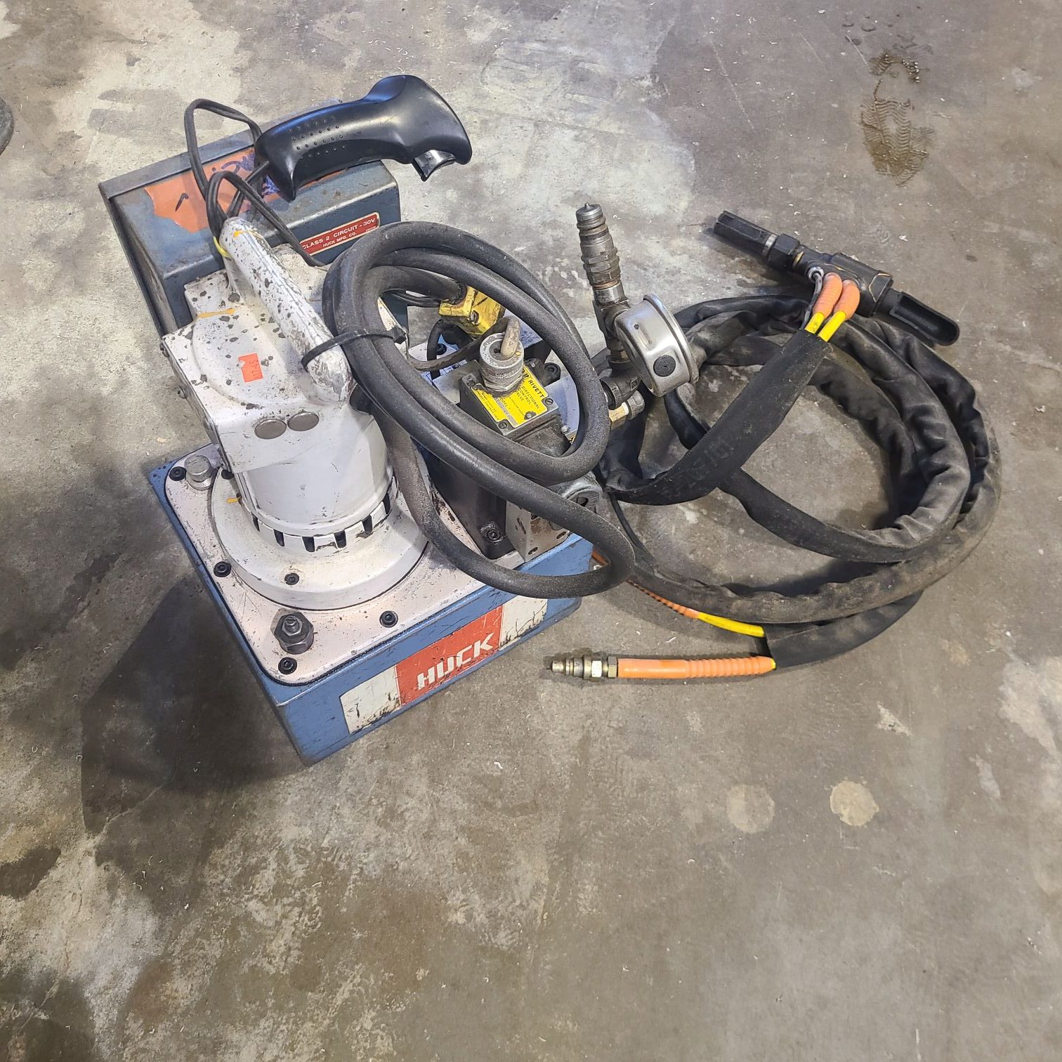 Used HUCK Powerig 940 Hydraulic Power Unit with Huck Rivet Gun – Coast ...
