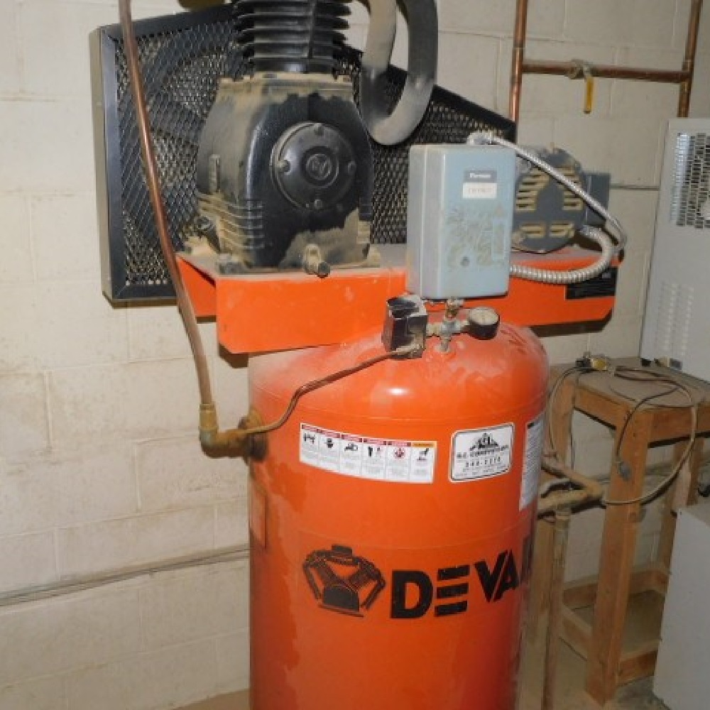 Used Devair 5HP Compressor - 724-5 - Coast Machinery Group