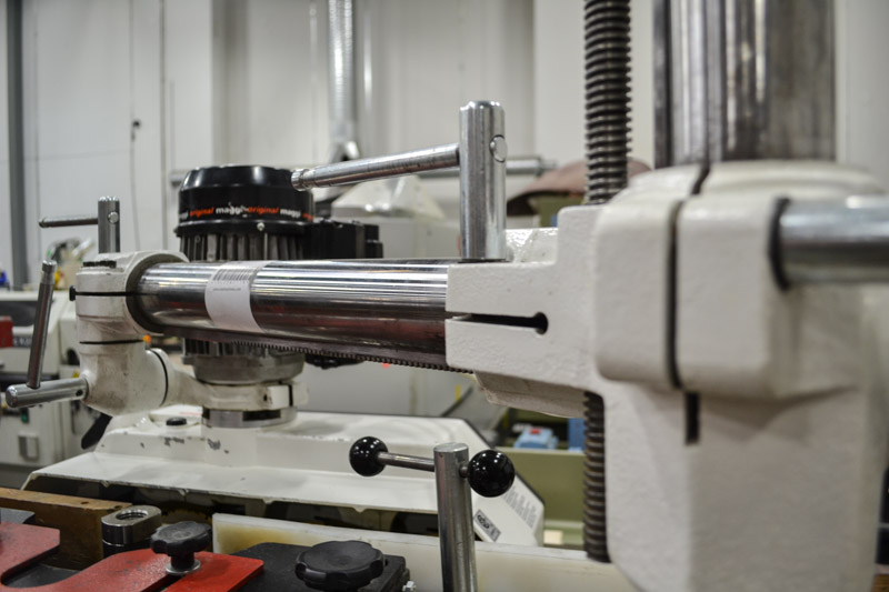 Used Comatic Maggi Power Feeder 2009 13386 – Coast Machinery Group