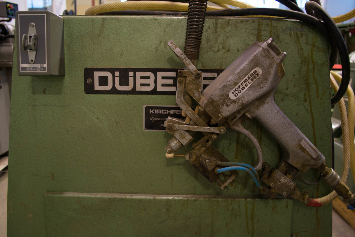 Used Dubelfix D-7520 Dowel Inserter with Gun – Coast Machinery Group