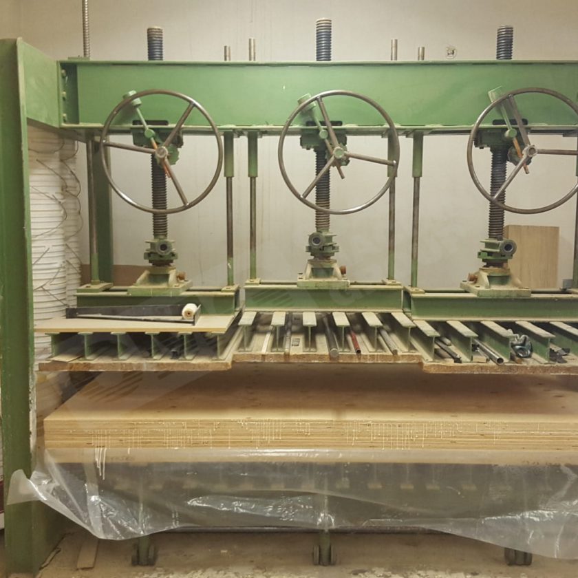 Used 4' x 8' Cold Press – Coast Machinery Group