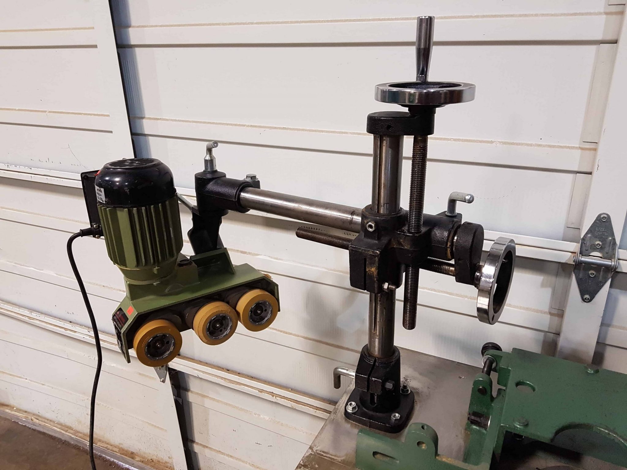 Used GRIZZLY MODEL G1778 POWER FEEDER – Coast Machinery Group