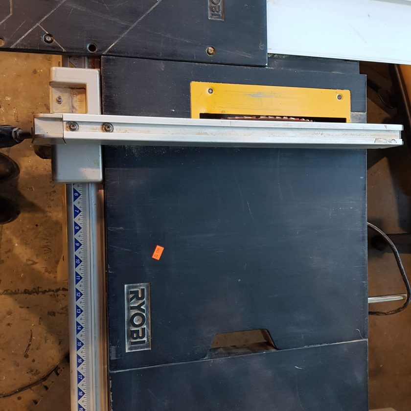 Ryobi BTS15 10 in. (254 mm) Portable tablesaw – Coast Machinery Group