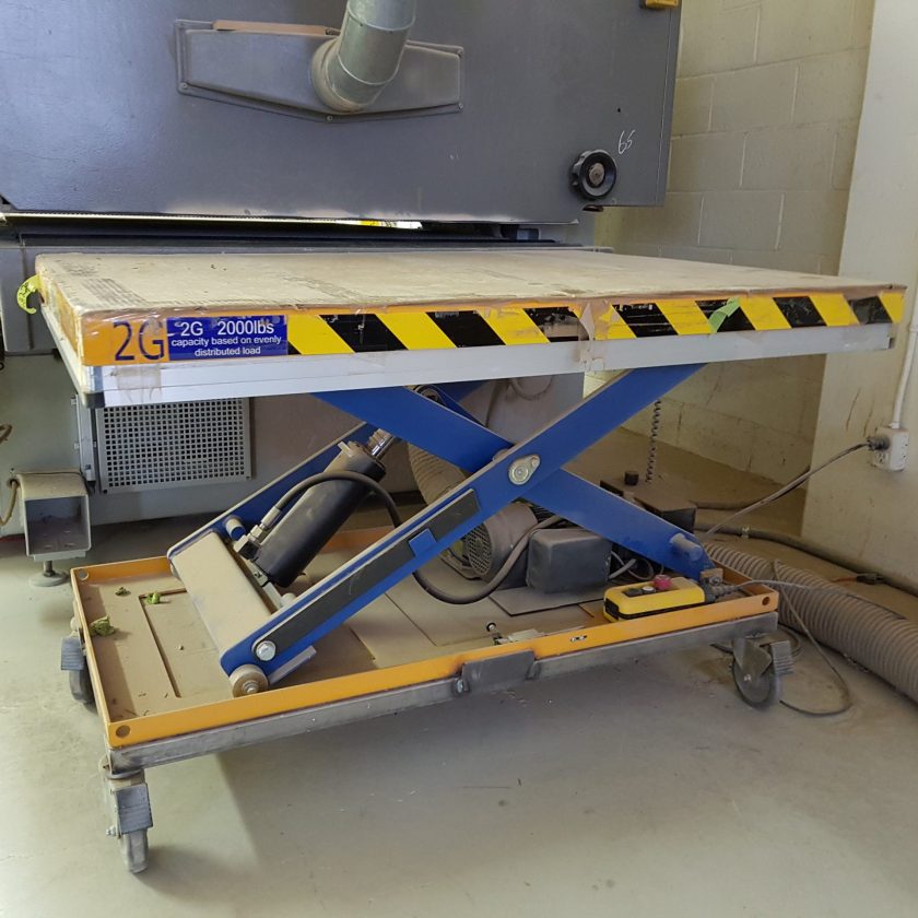 Used Maxx Mini Lift G-Series Lift - 2G-2849 – Coast Machinery Group