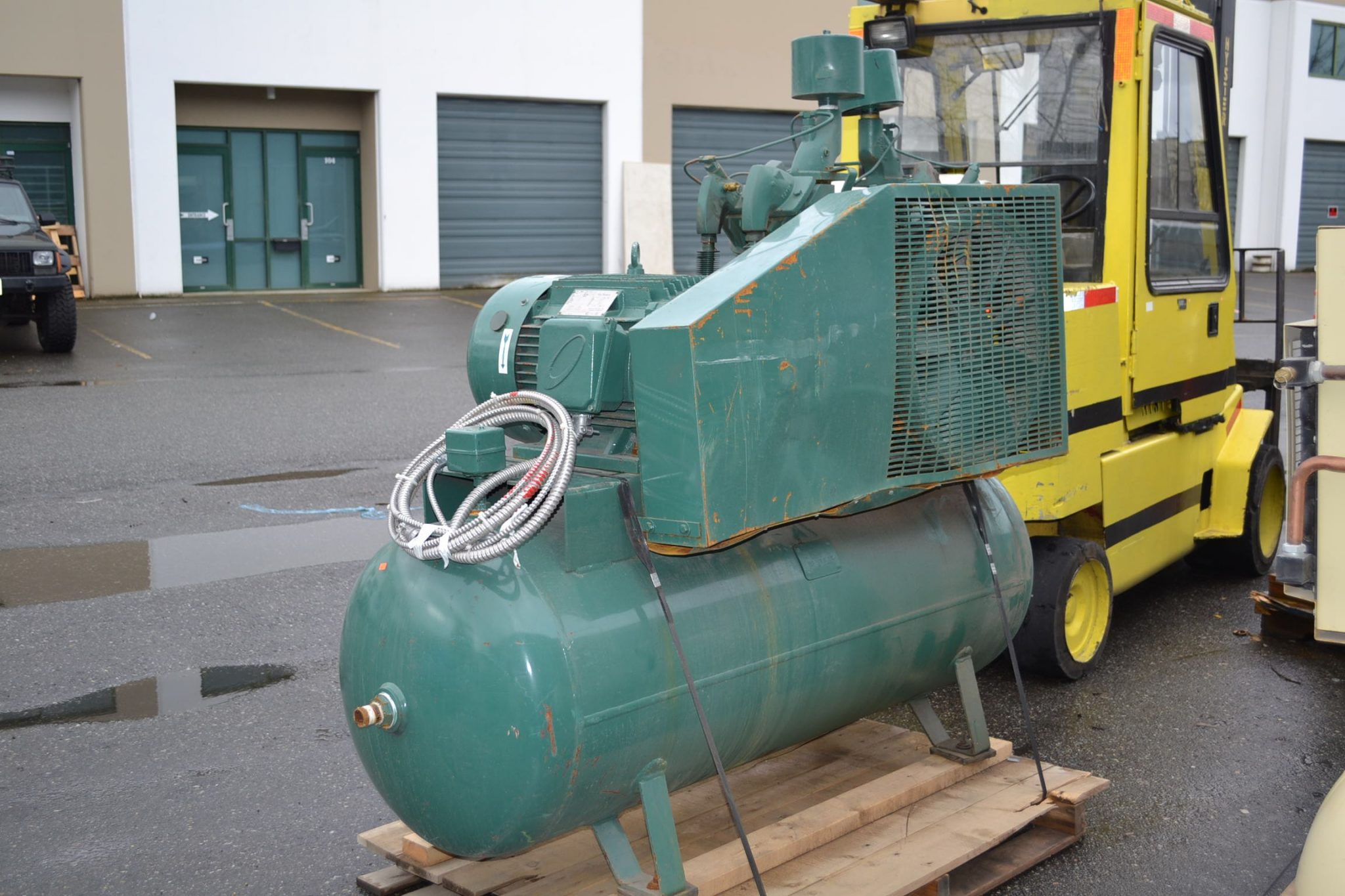 Used Champion 25HP 2-Stage 120-Gal Air Compressor – Coast Machinery Group Used Champion 25HP 2-Stage 120-Gal Air Compressor – Coast Machinery Group
