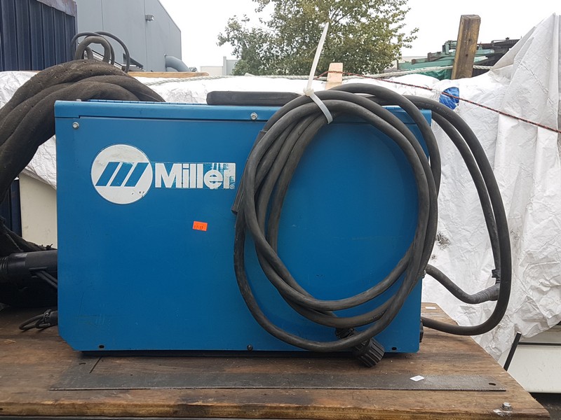 Used Miller XR Control Extended Reach Wire Feeder – Coast Machinery Group