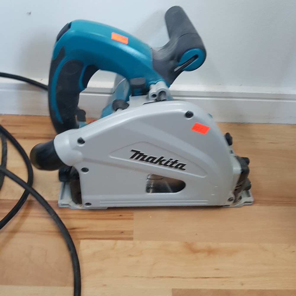 Used Makita 6.5" Plunge Saw with Guide Rail and Carrying Case – Coast ...