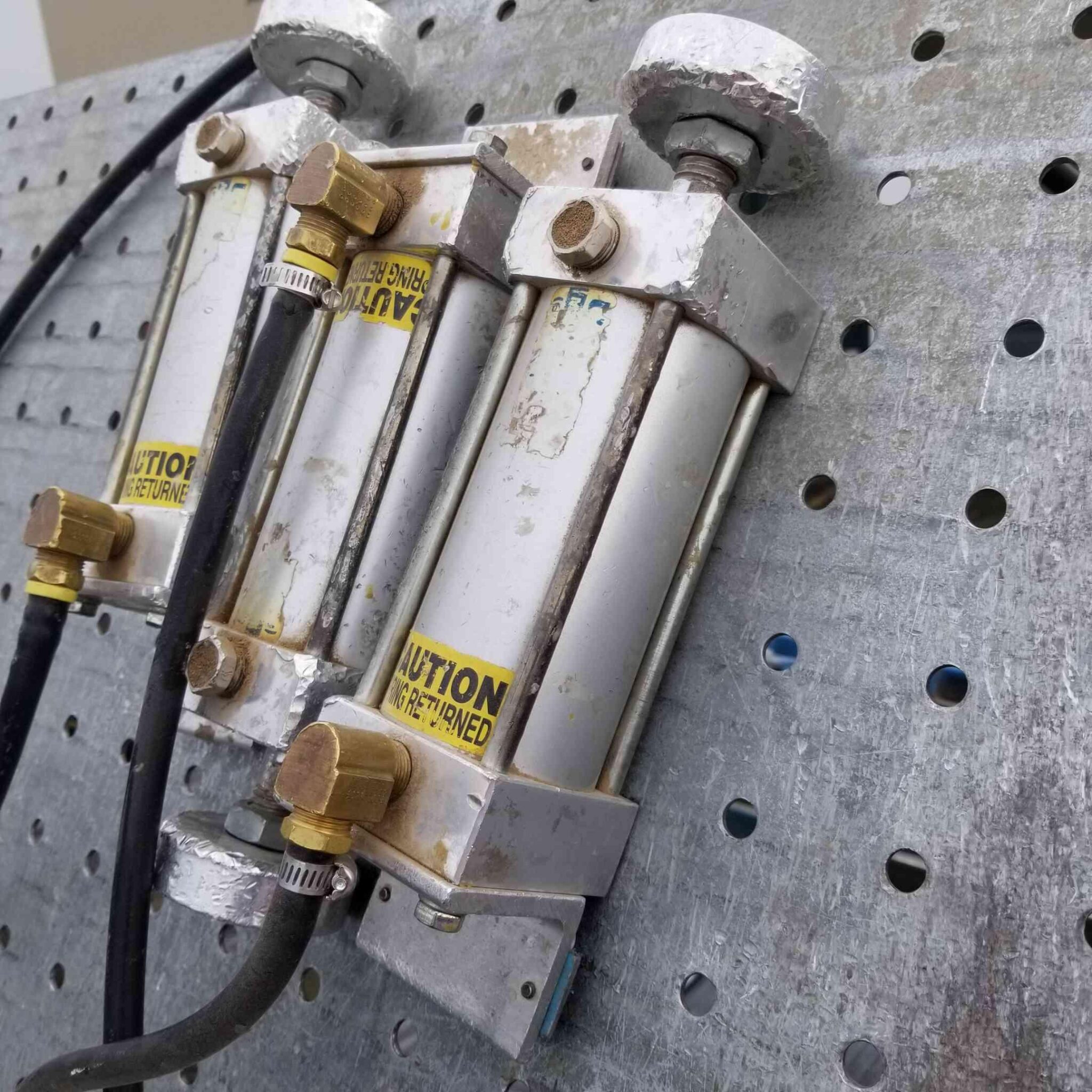 Used Unique 280 Clamp Table – Coast Machinery Group