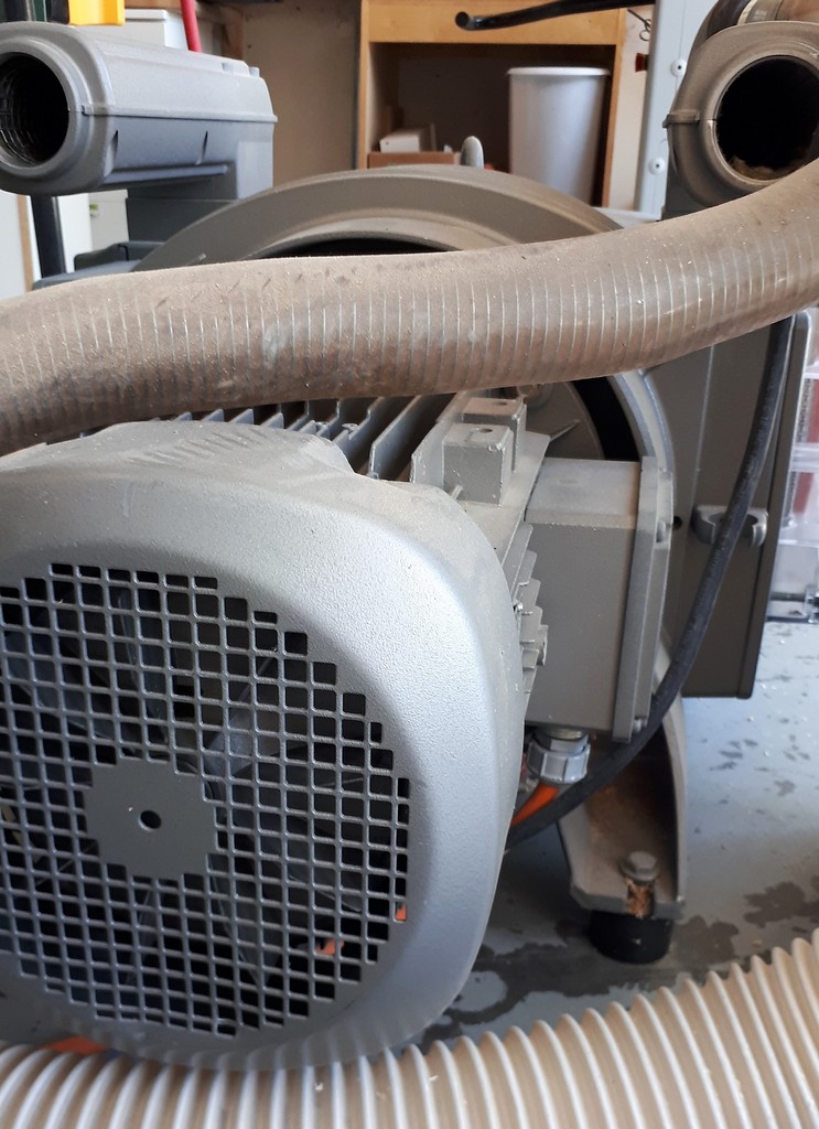 Used Becker VTLF2.250 Vacuum Pump – Coast Machinery Group