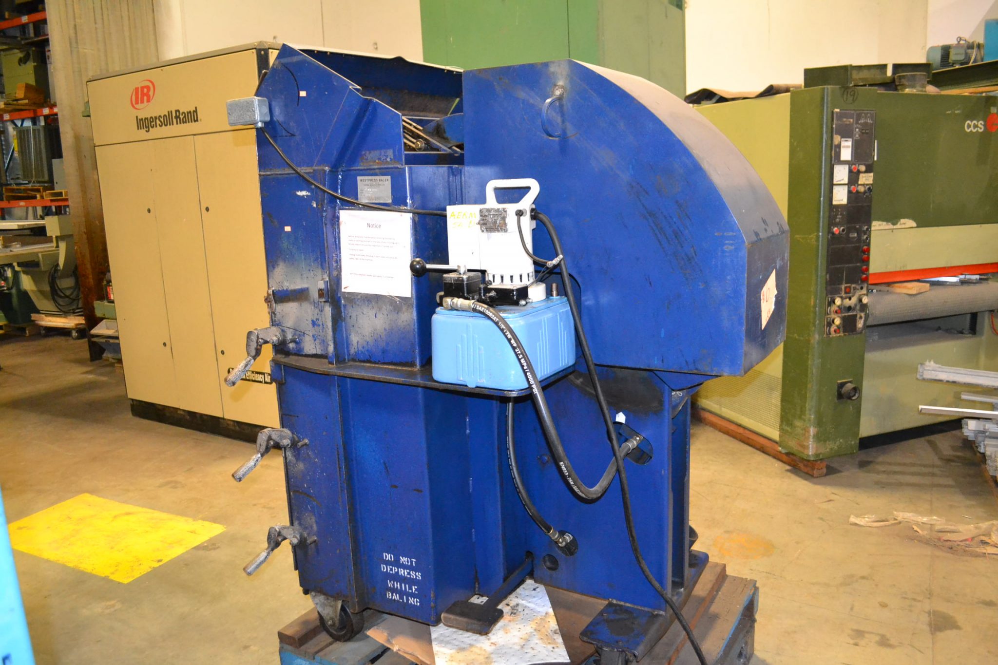 Westpress Bailer 2 Vertical Hopper – Coast Machinery Group