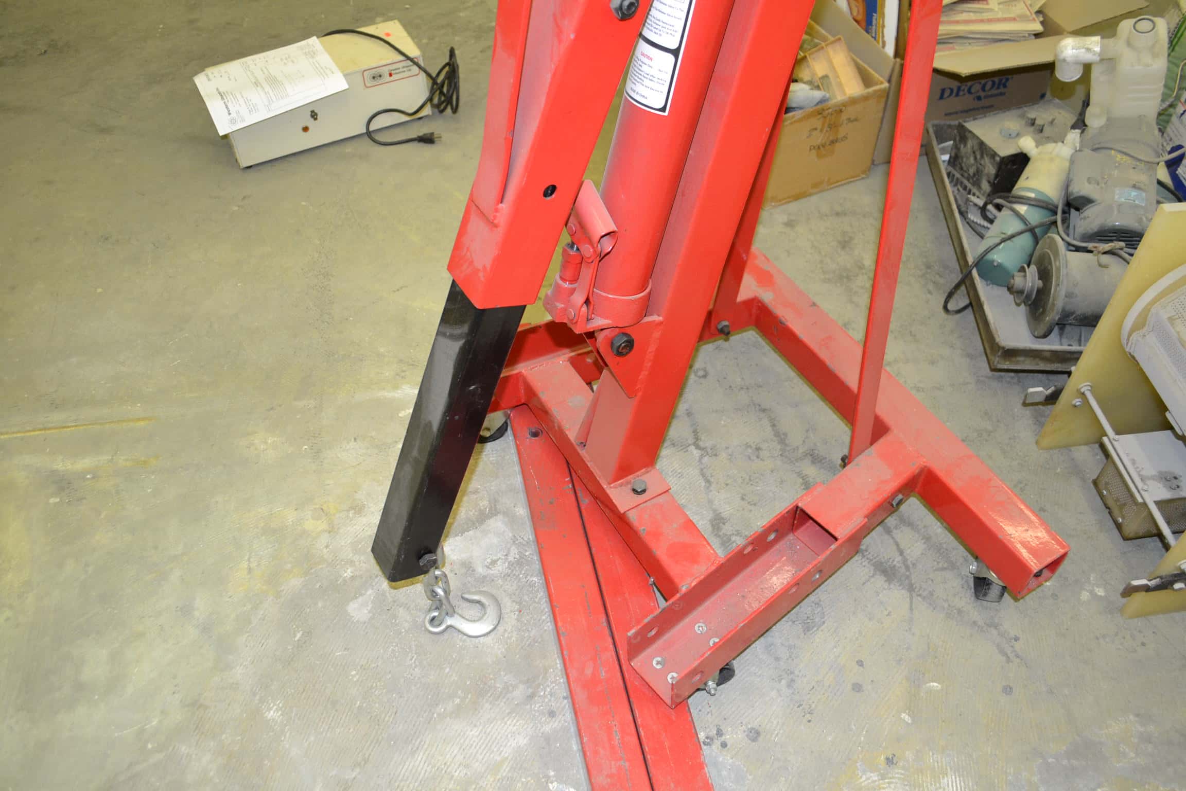Used 2 Ton Hydraulic Folding Engine Crane Stand Hoist lift Jack With ...