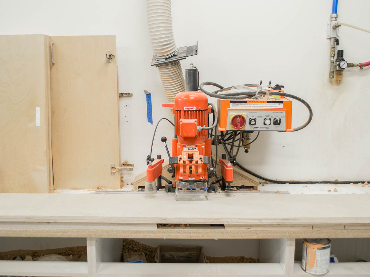 Used Blue Minipress CF177 Hinge Drill – Coast Machinery Group