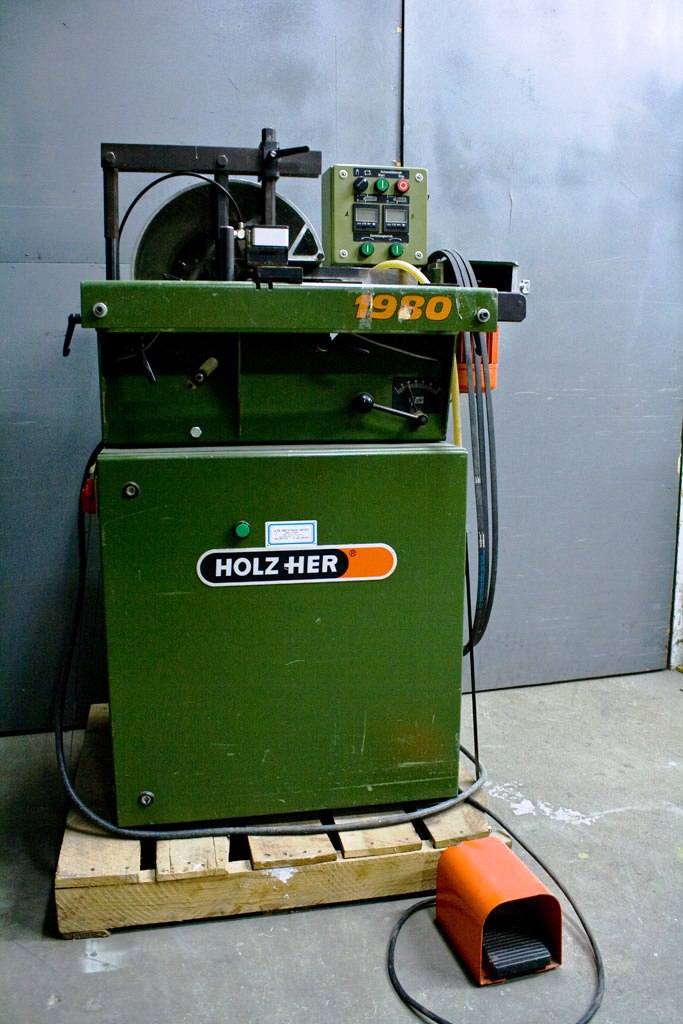 Used HolzHer 1980 Corner Rounder – Coast Machinery Group