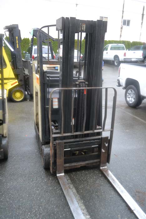 Used Crown RC3020-30 3000LBS Forklift – Coast Machinery Group