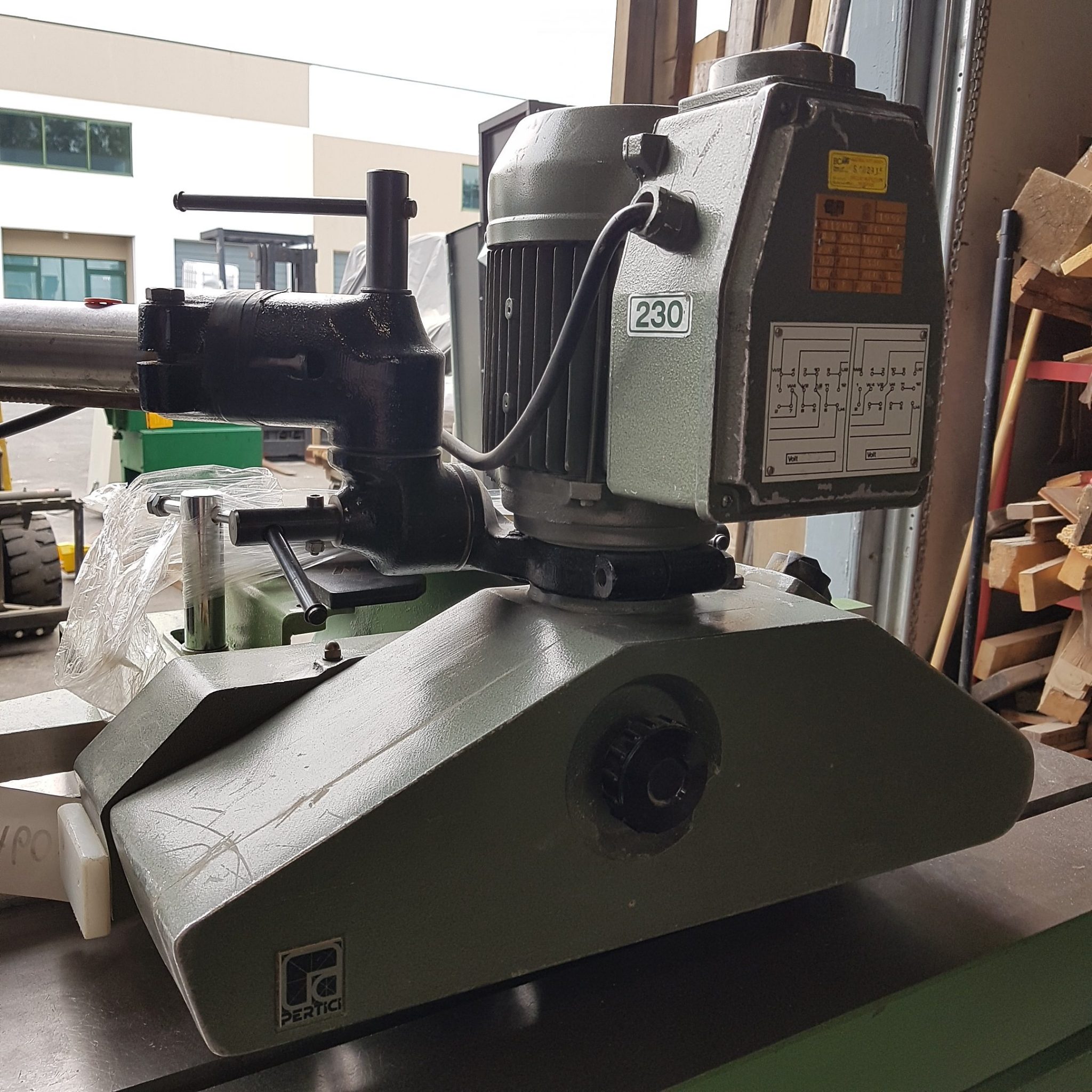 Used Univer Power Feeder – Coast Machinery Group