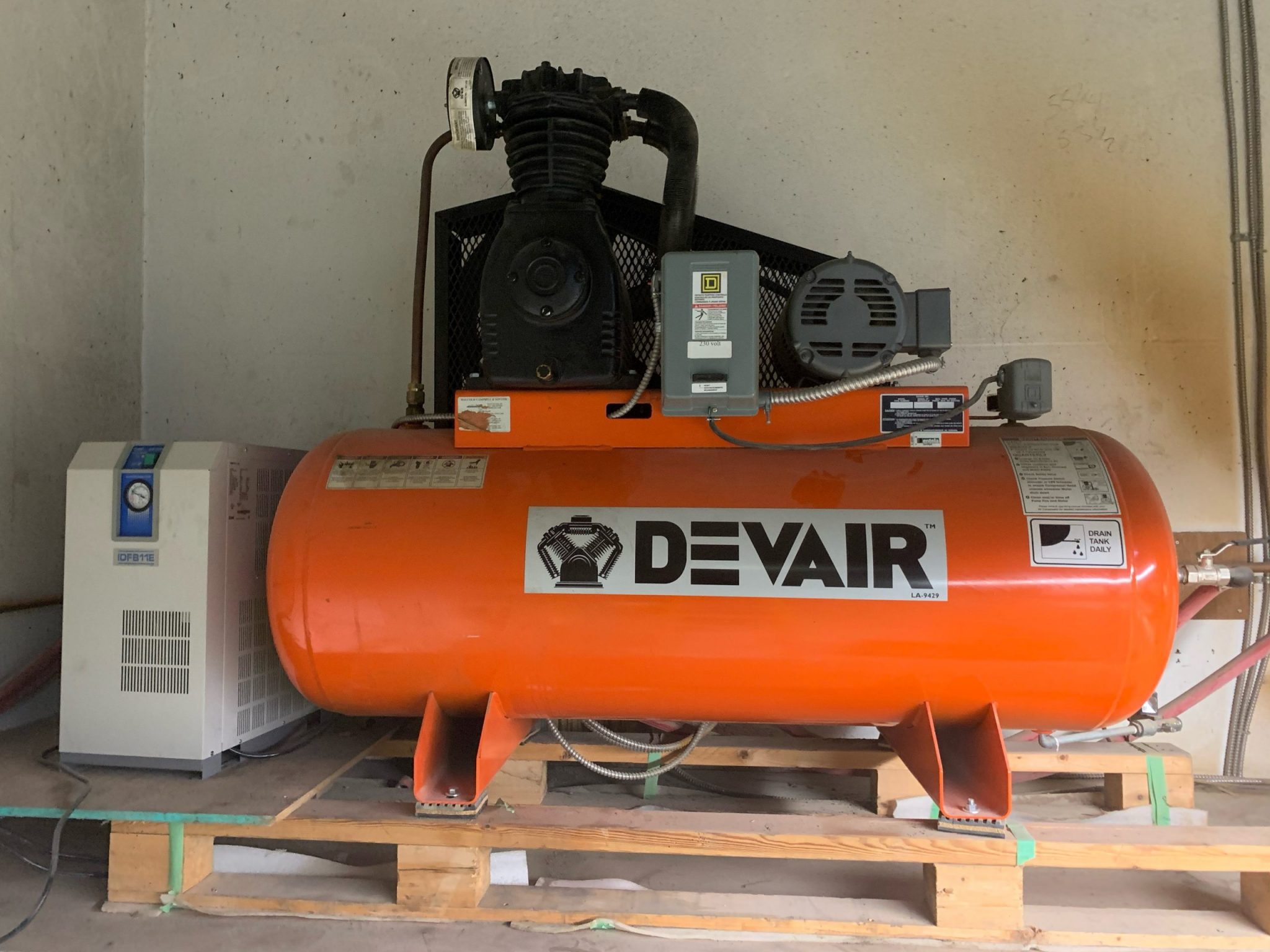 Used Devair 5 HP Compressor – Coast Machinery Group