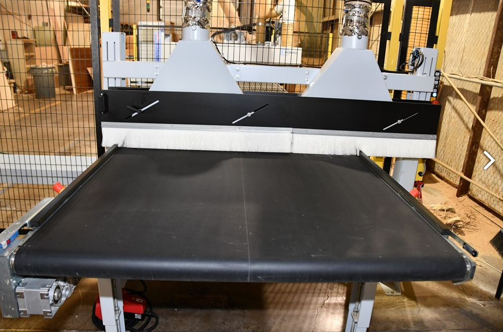 Used Weeke Vantech 480 CNC with offloading table – Coast Machinery Group