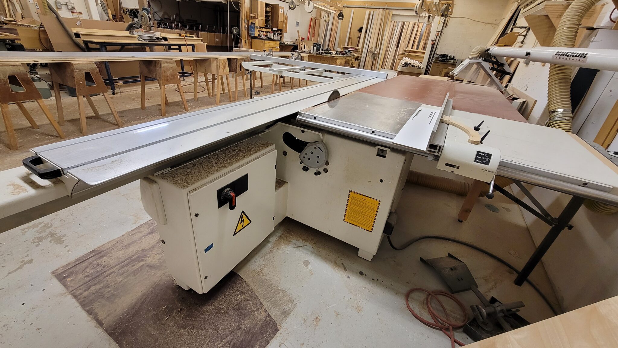 Used SCM si300N Sliding Saw – Coast Machinery Group
