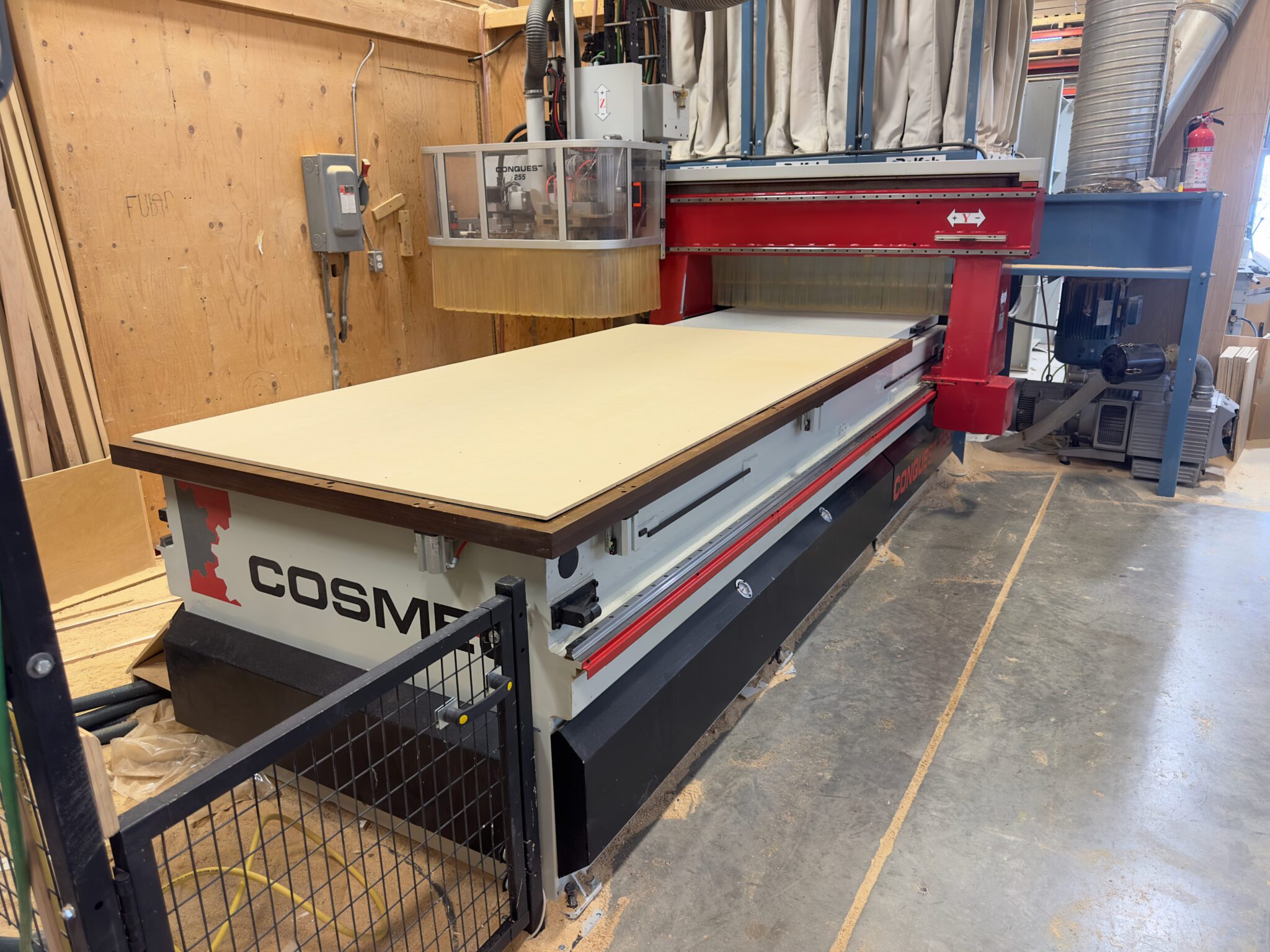 Used Holzher Cosmec Conquest 250 CNC Router – Coast Machinery Group
