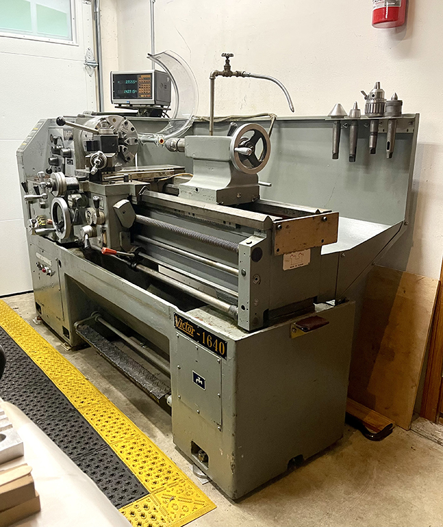Used Victor 1640 Lathe – Coast Machinery Group