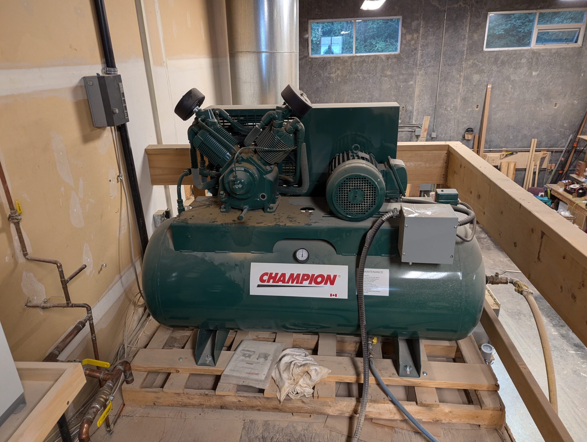 Used Champion 10 HP Piston Compressor – Coast Machinery Group