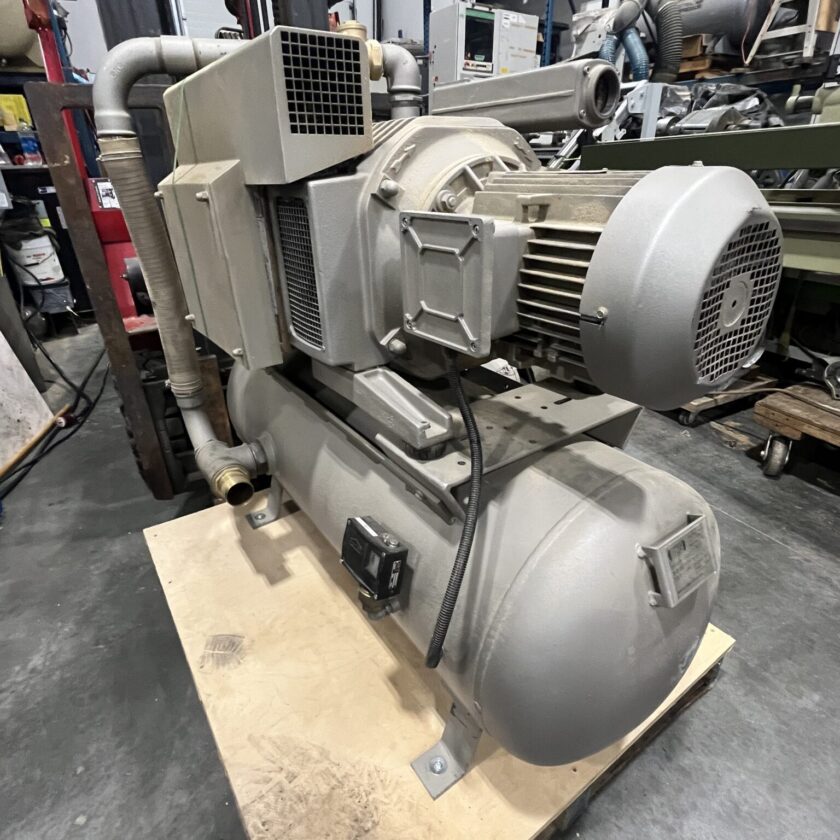 Used Becker VLT 250 Vacuum Pump – Coast Machinery Group