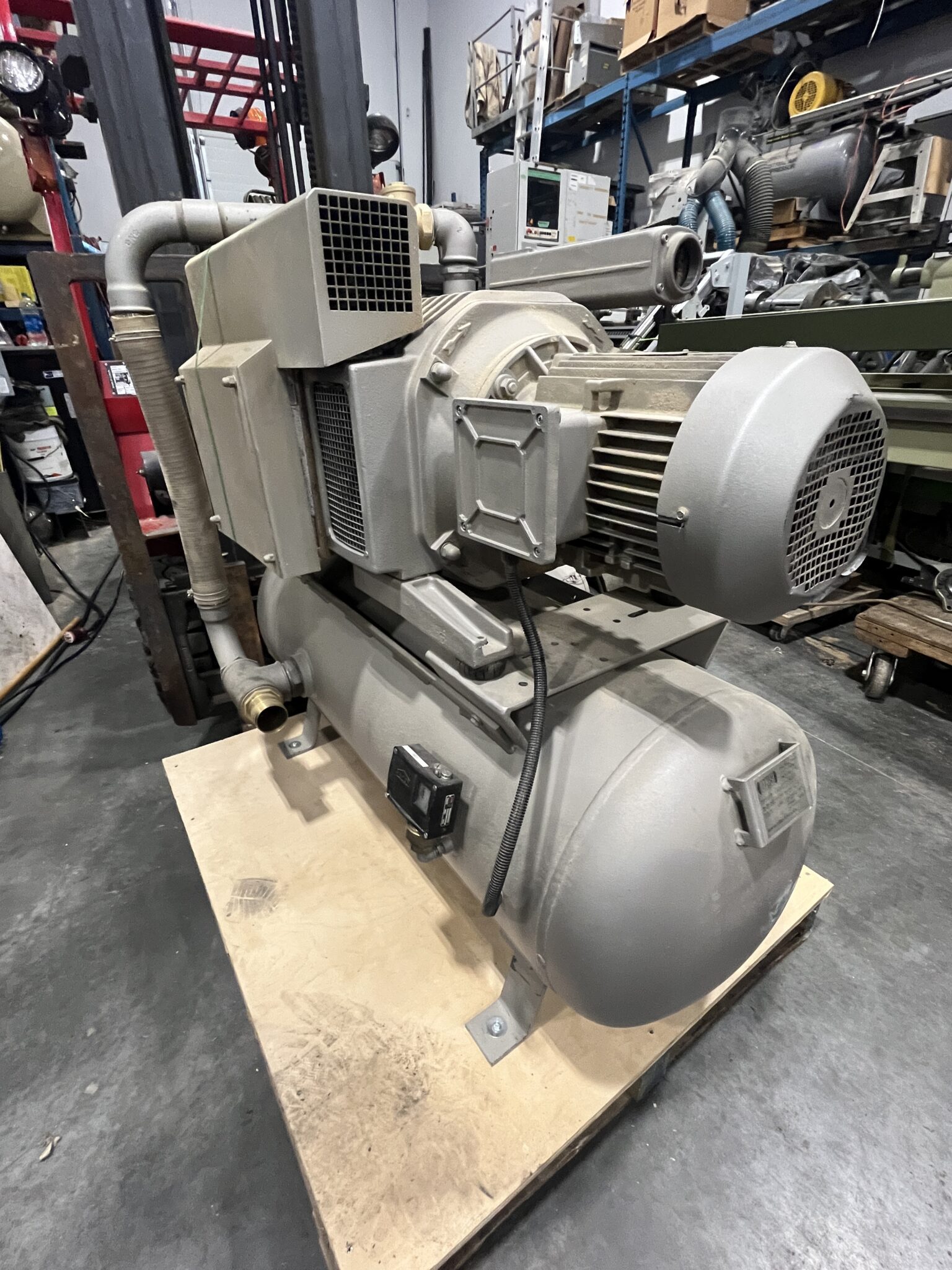 Used Becker VLT 250 Vacuum Pump – Coast Machinery Group